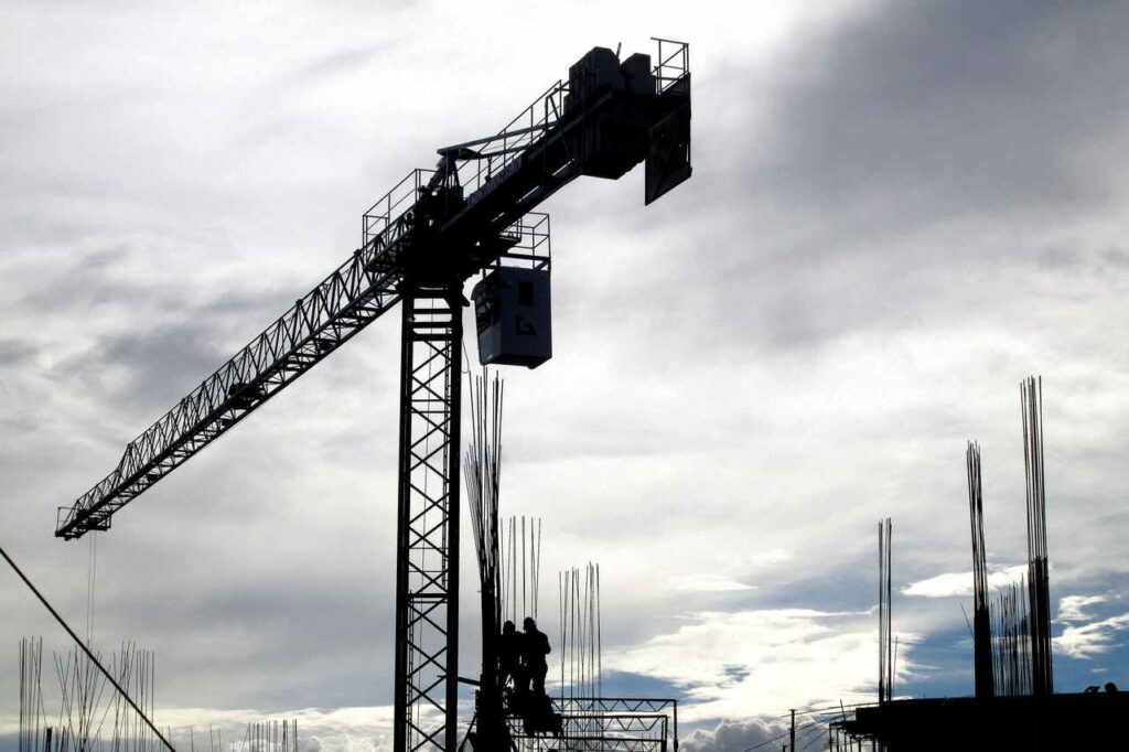 Hacking construction cranes - Cybersplice